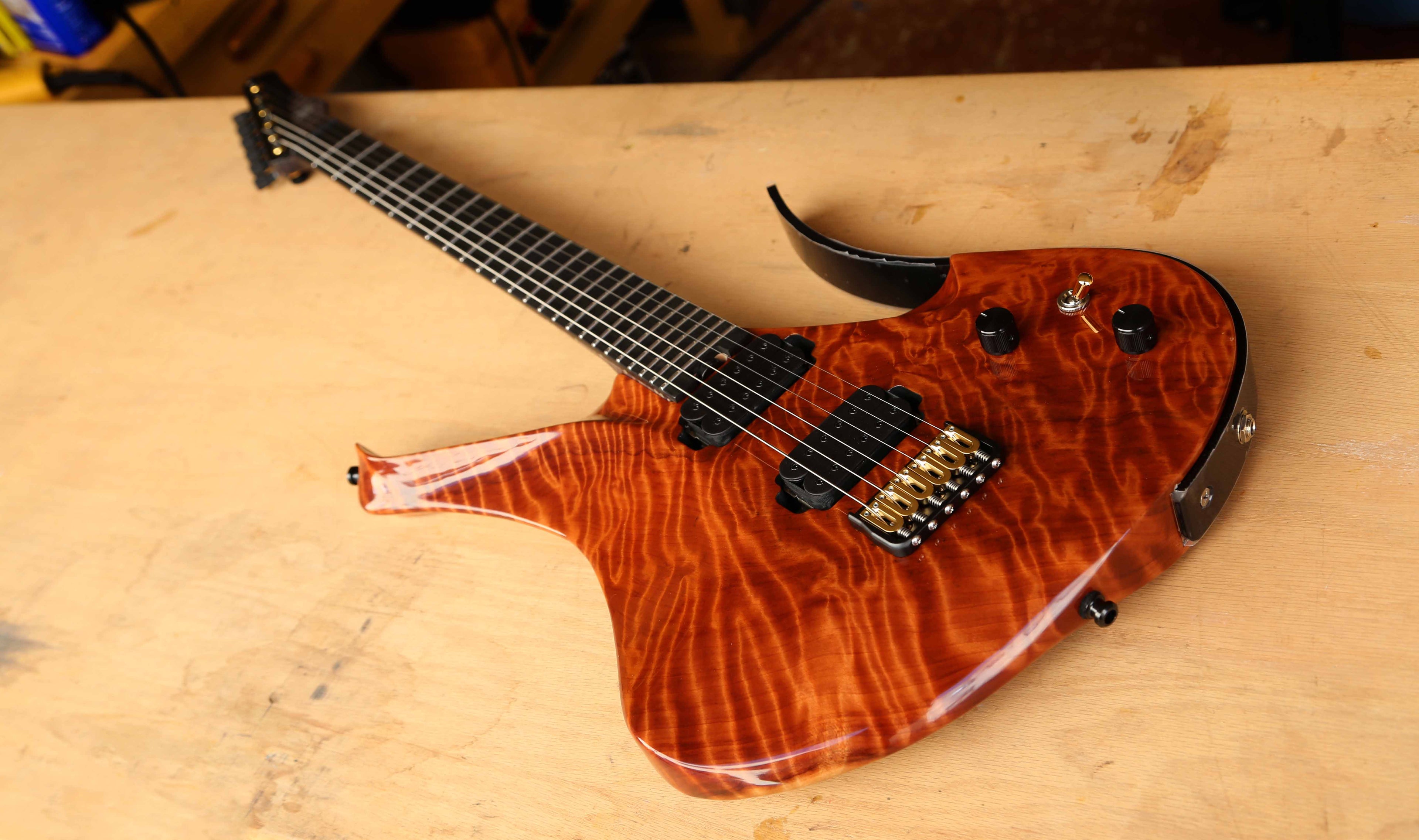 Virtus – Dean Gordon Guitars